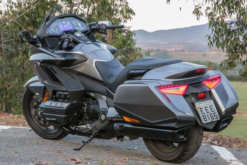 Versão Bagger deixa visual da estradeira Honda Gold Wing mais leve