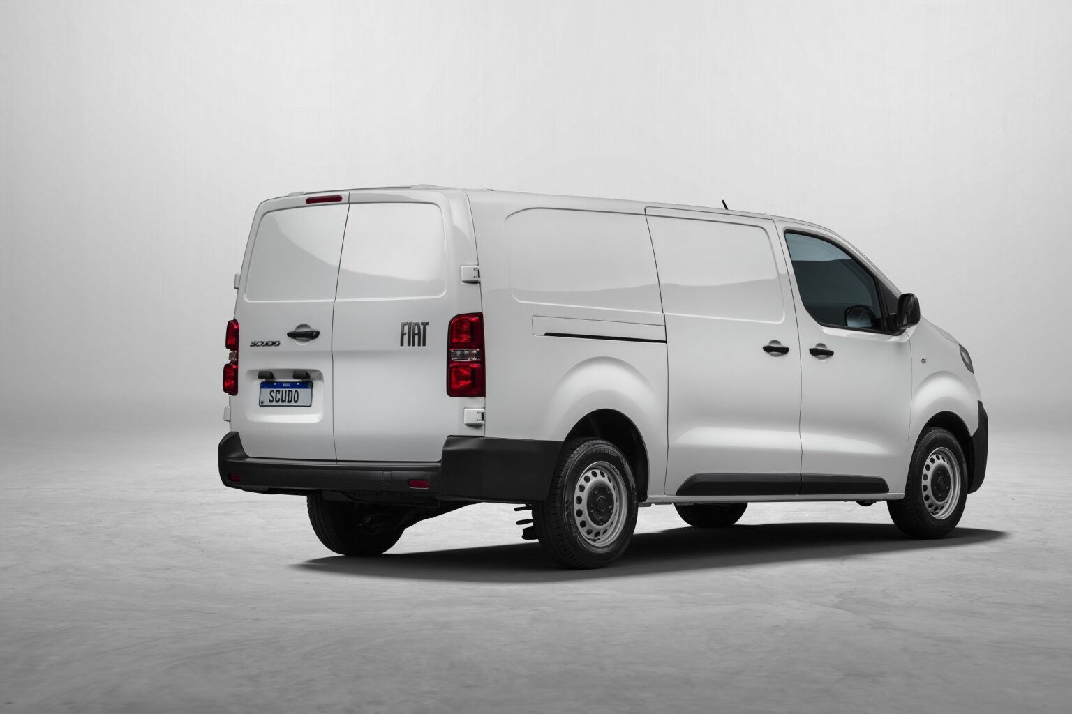 Fiat Scudo chega ao Brasil: veja preços, equipamentos e versões