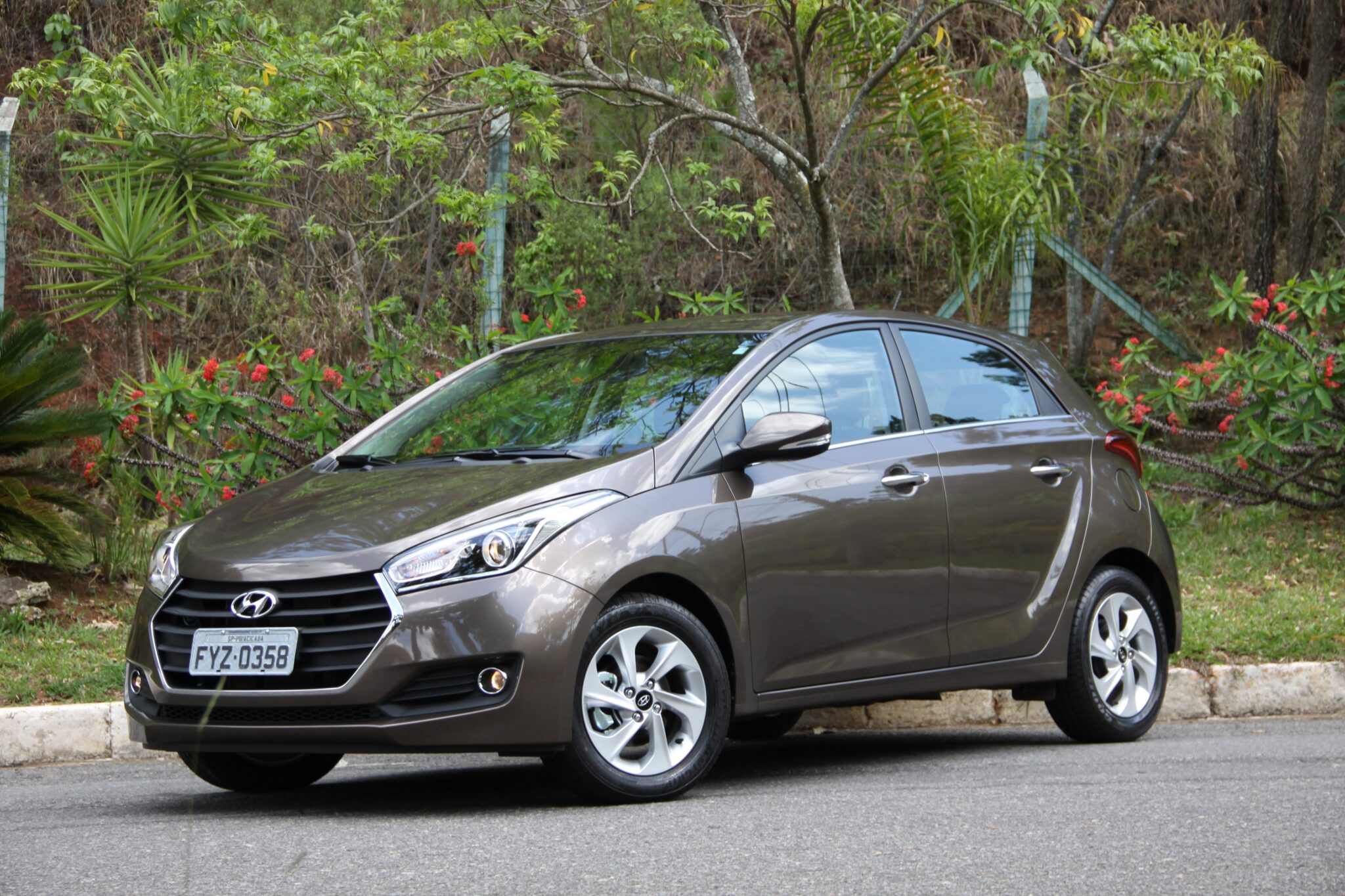 Hyundai HB20: relembre todas as "caras" do compacto coreano - Vrum