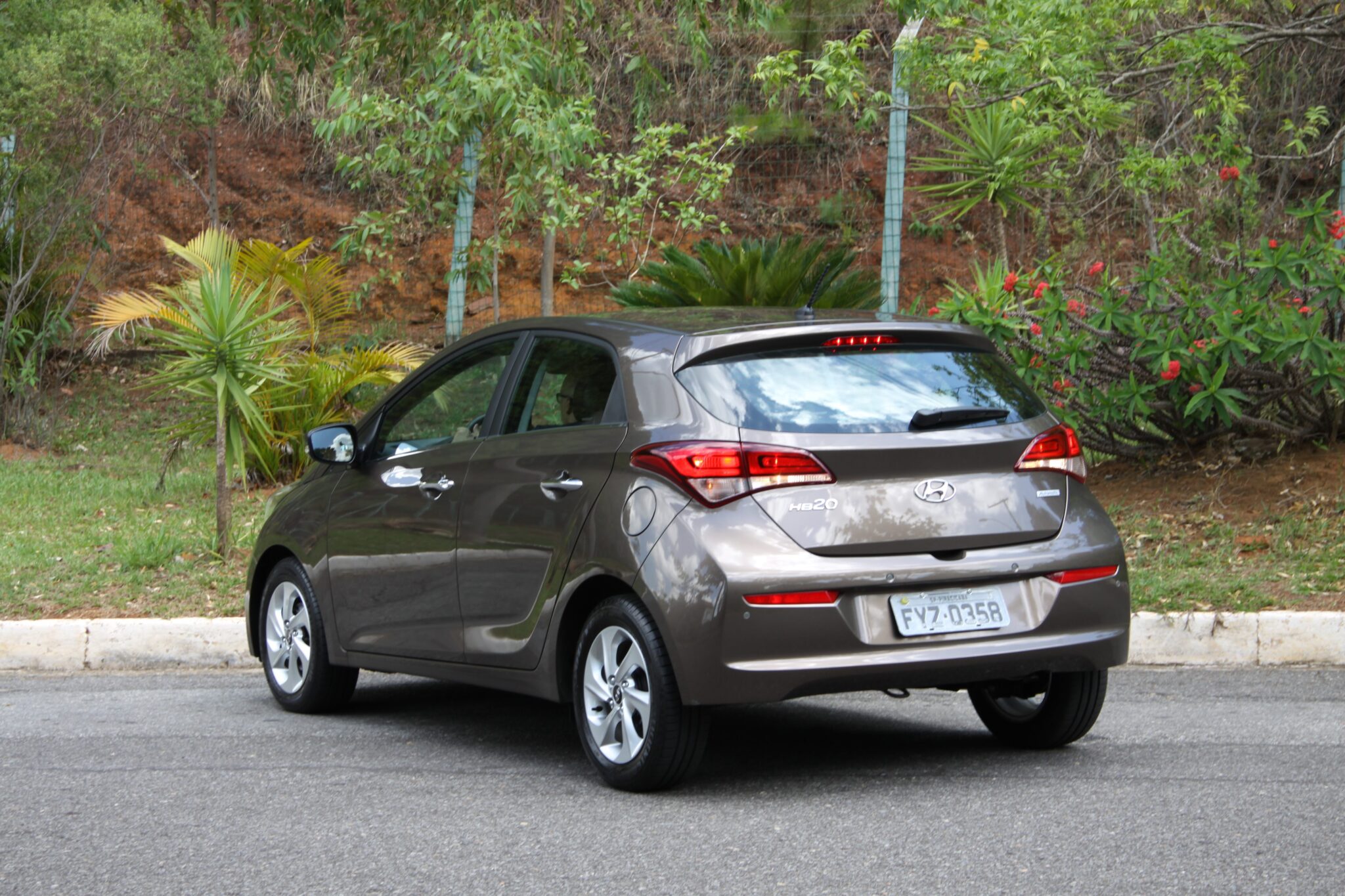 Hyundai HB20: relembre todas as "caras" do compacto coreano - Vrum