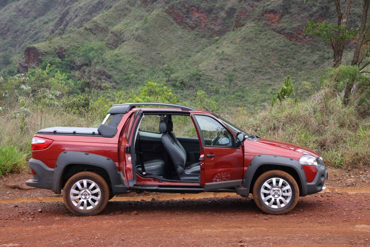 Fiat Strada Adventure: 10 motivos pra você decidir se compra - Vrum