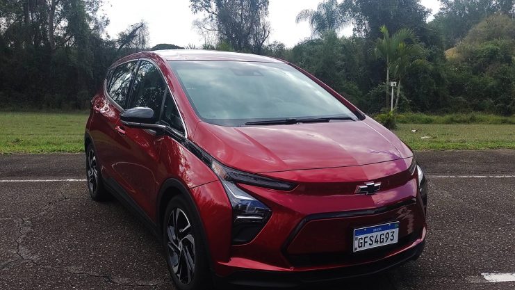 Chevrolet Bolt enfim retorna ao Brasil (e nós já dirigimos o carro elétrico)