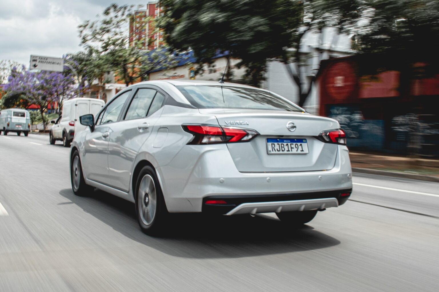 Nissan Versa: 10 fatos sobre o sedã para quem quer um usado - Vrum