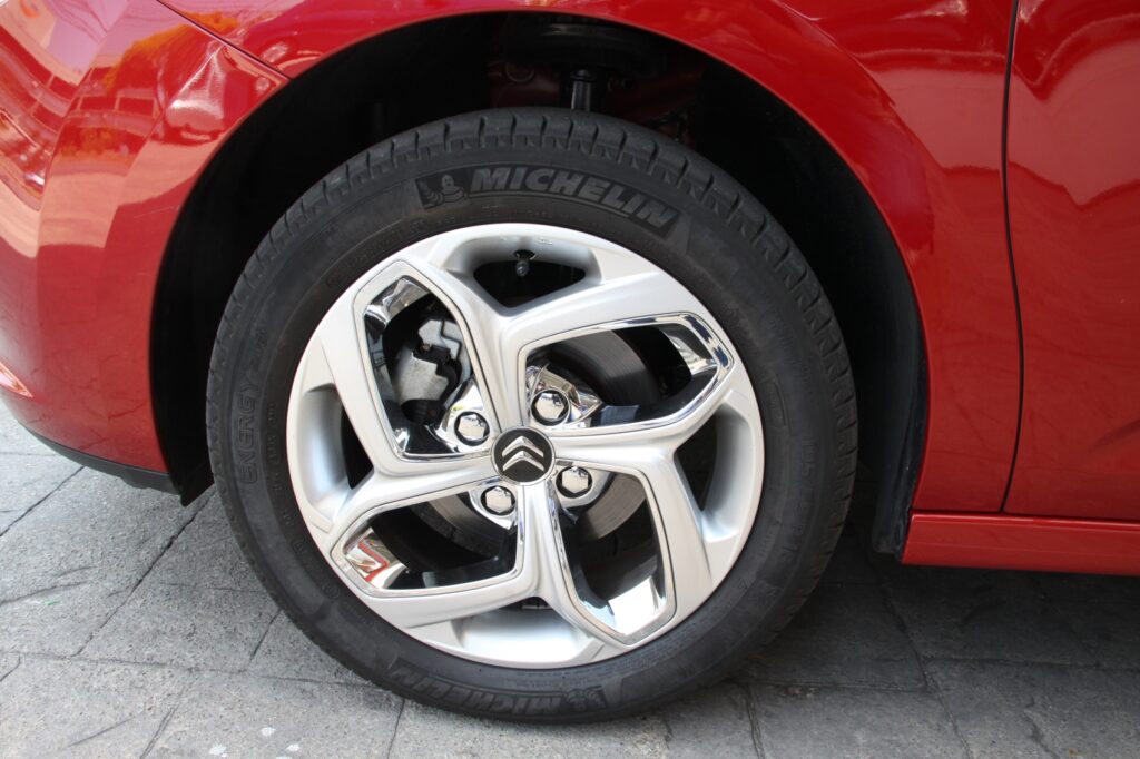 Citroën C3: se o novo está caro pra você, que tal um usado? - Vrum