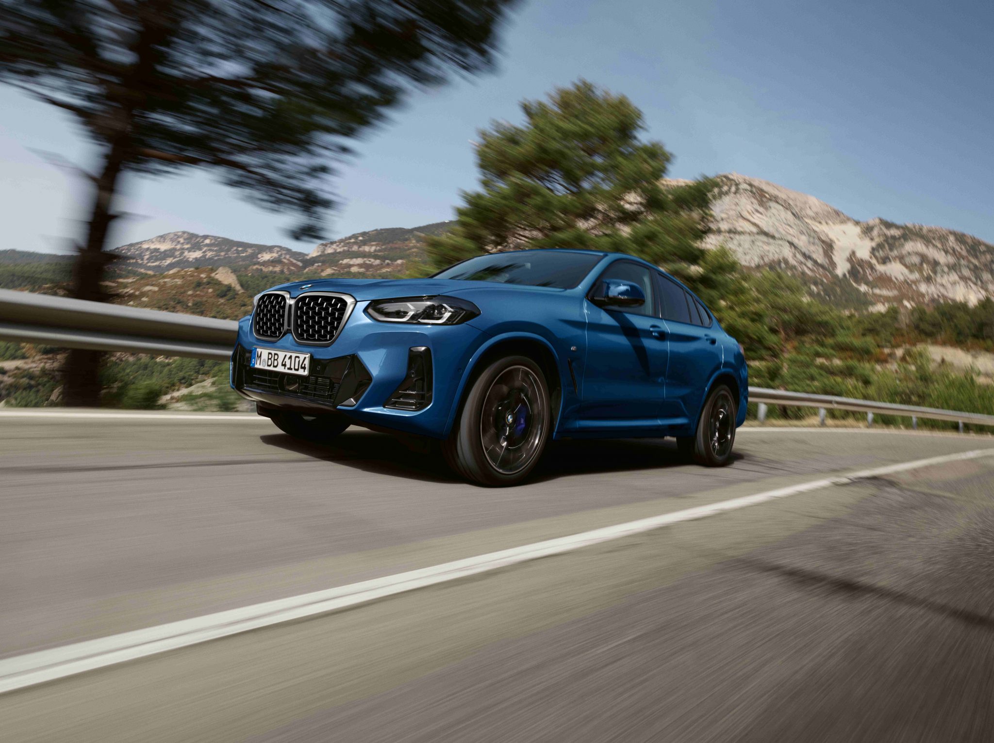 BMW X4: conheça o SUV cupê "sósia" do Fiat Fastback