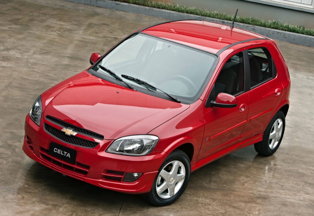 Chevrolet Celta 2012: 10 pontos relevantes do hatch compacto