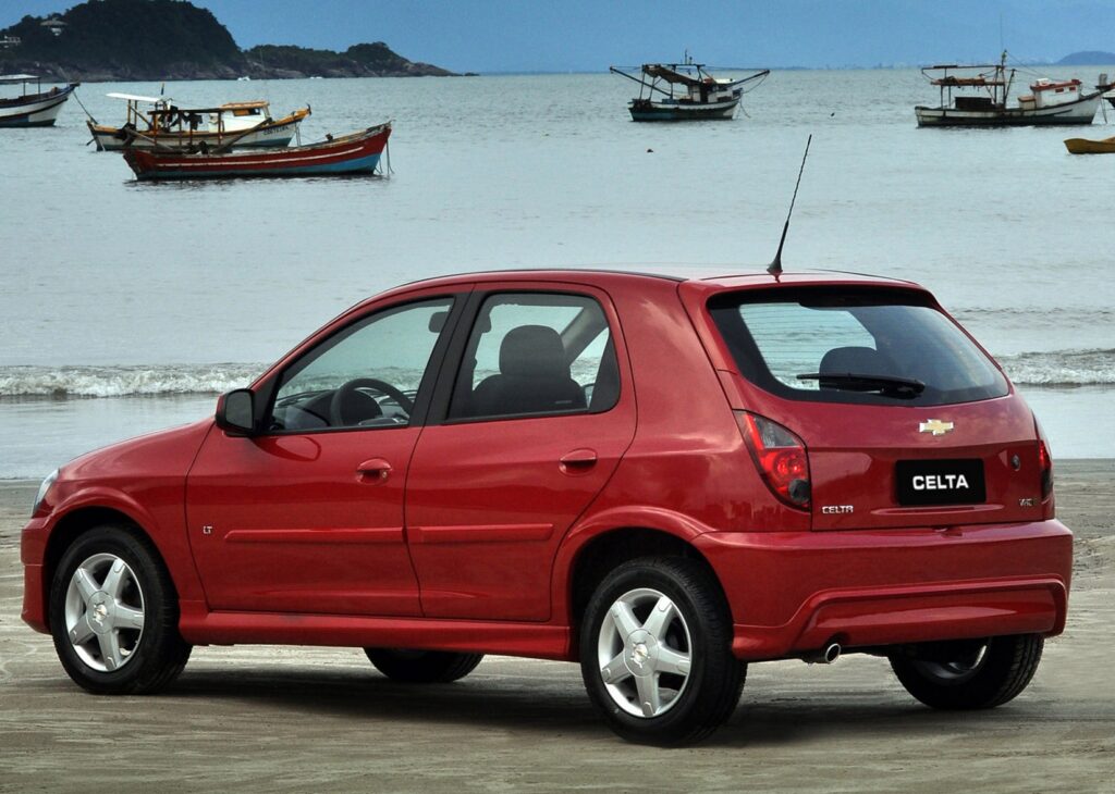 Chevrolet Celta 2012: 10 pontos relevantes do hatch compacto