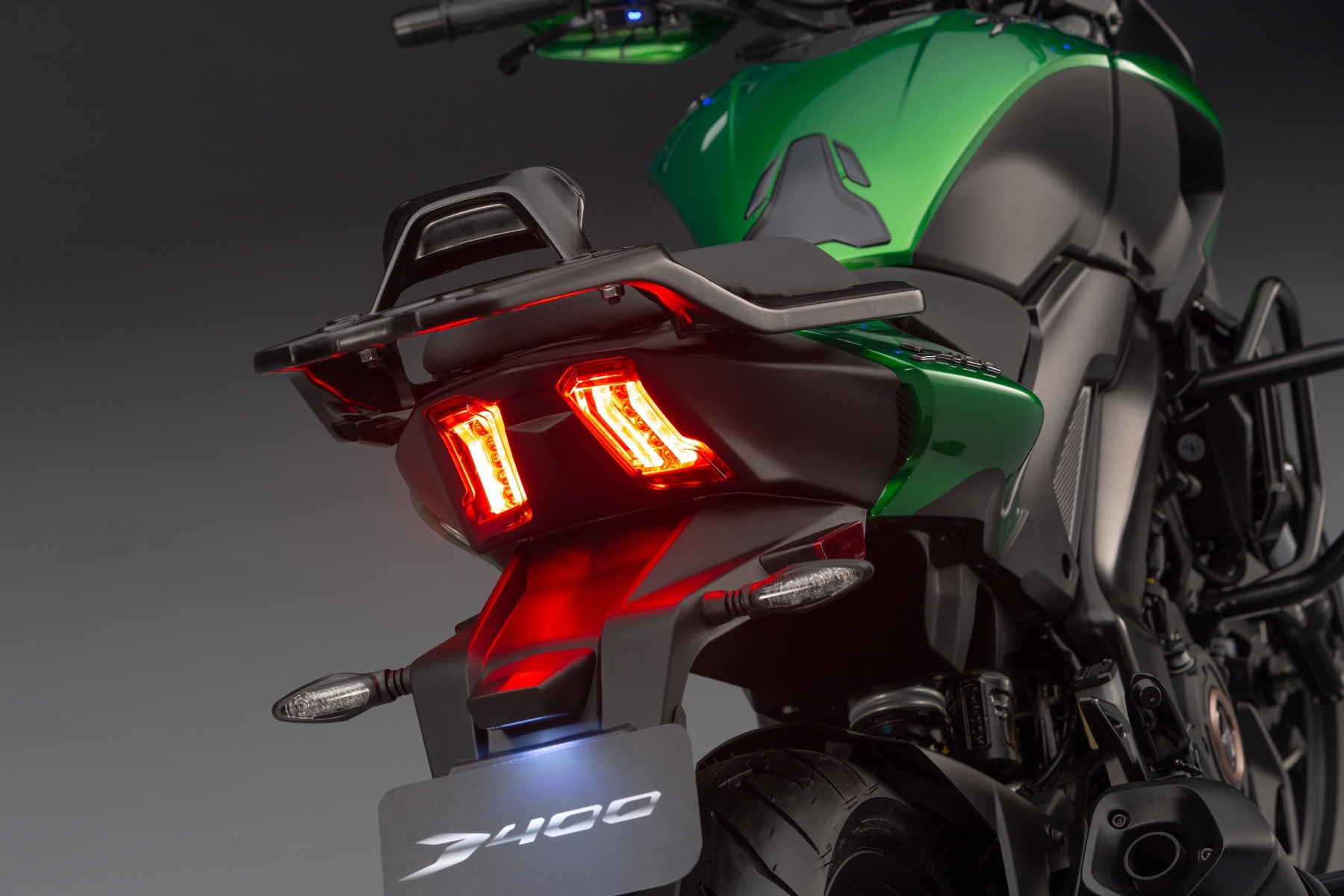 Bajaj chega ao Brasil com os modelos Dominar 160, 200 e 400