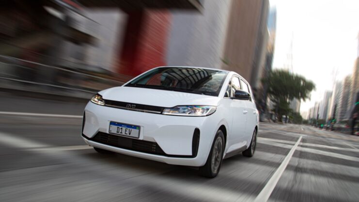 BYD D1 EV, monovolume médio, vira caso de polícia no Paraná
