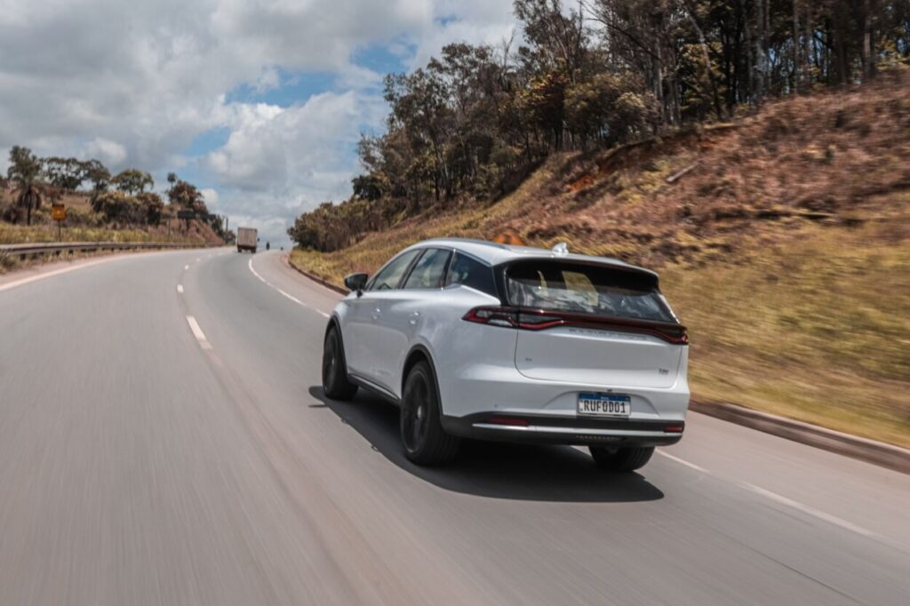 BYD Tan EV: testamos o SUV elétrico que esbanja em tecnologia