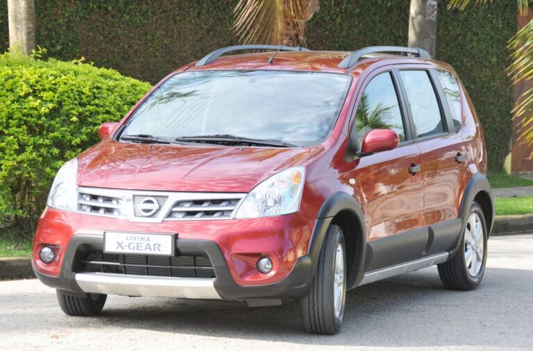 Nissan Livina: 10 motivos para querer ter uma na garagem - Vrum