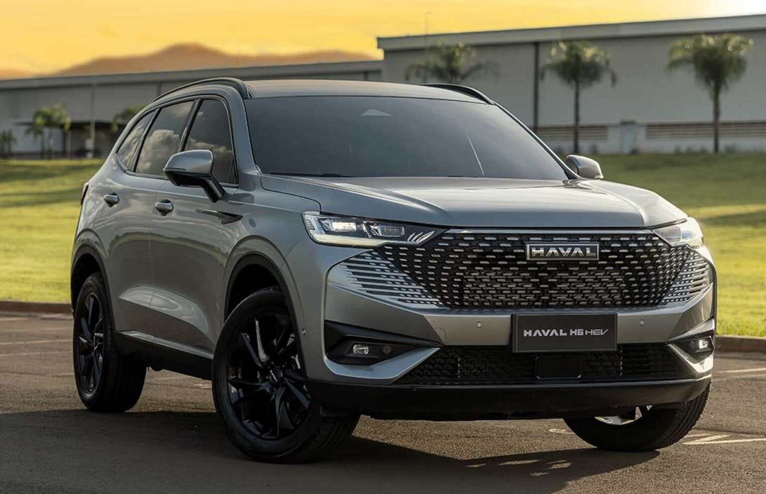 Haval H6 vai incomodar Compass e Corolla Cross híbridos - Vrum