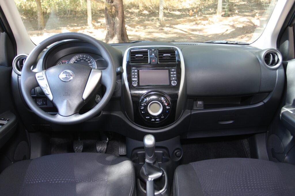 Nissan March: 10 fatos a saber antes da compra do usado - Vrum