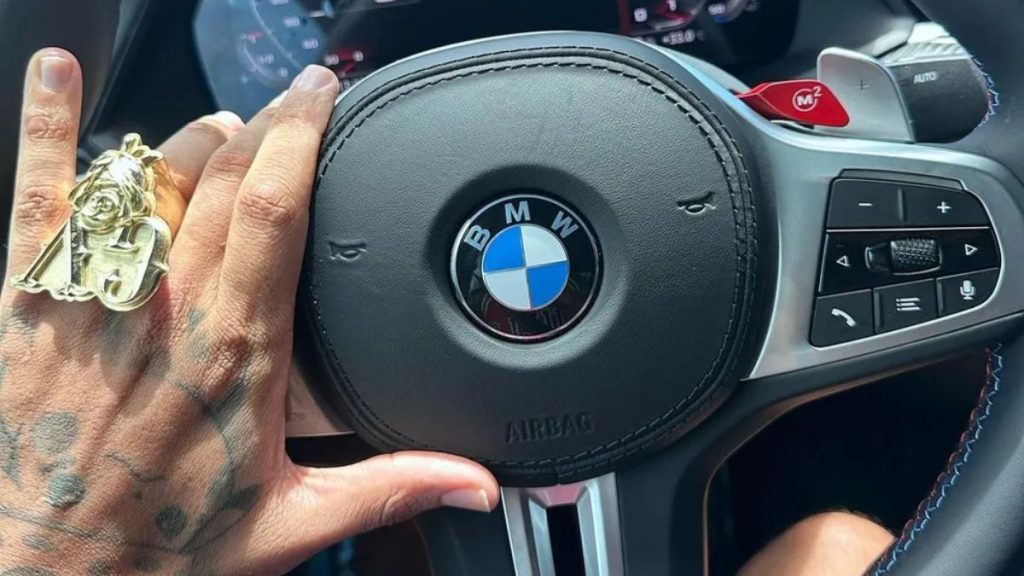 Mc Cabelinho: descubra a marca de carros preferida do cantor