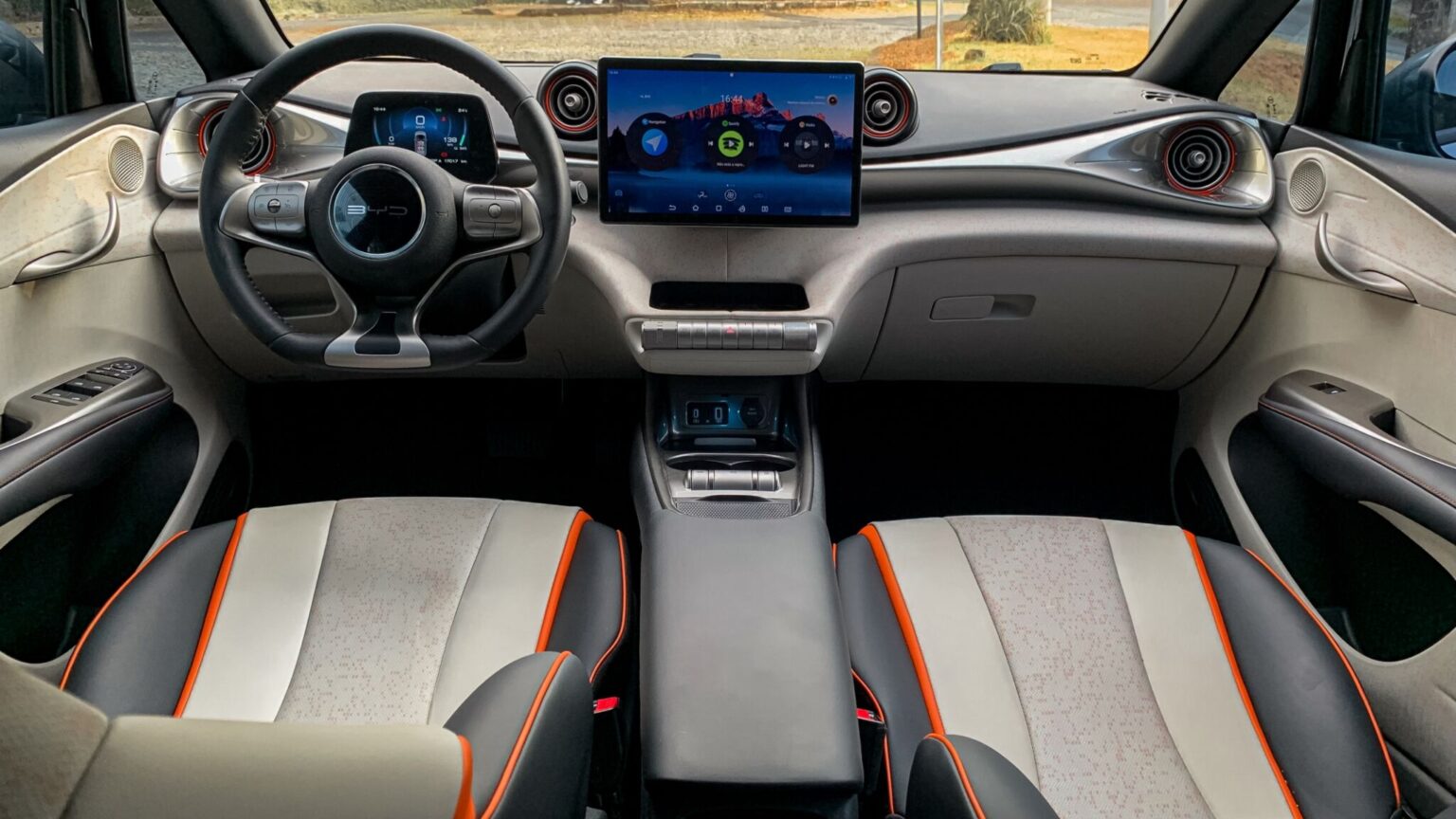 BYD Dolphin EV: testamos o compacto elétrico chinês